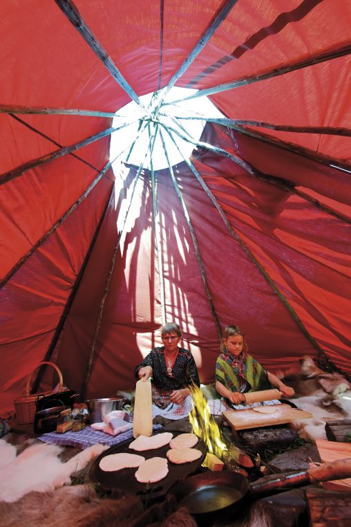 Sami wild food experts visit Scotland – Botanics Stories